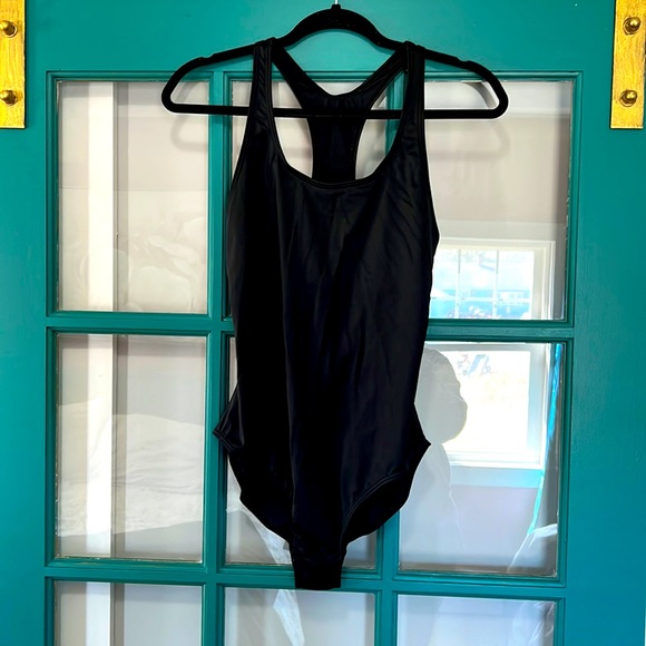 unow | Swim | Euc Unow Swim Team Training Swim Suit Ml | Poshmark